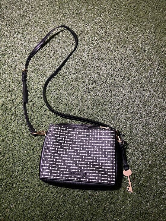 Fossil | Bags | Fossil Black White Geometric Shoulder Bag Key Charm Zip ...